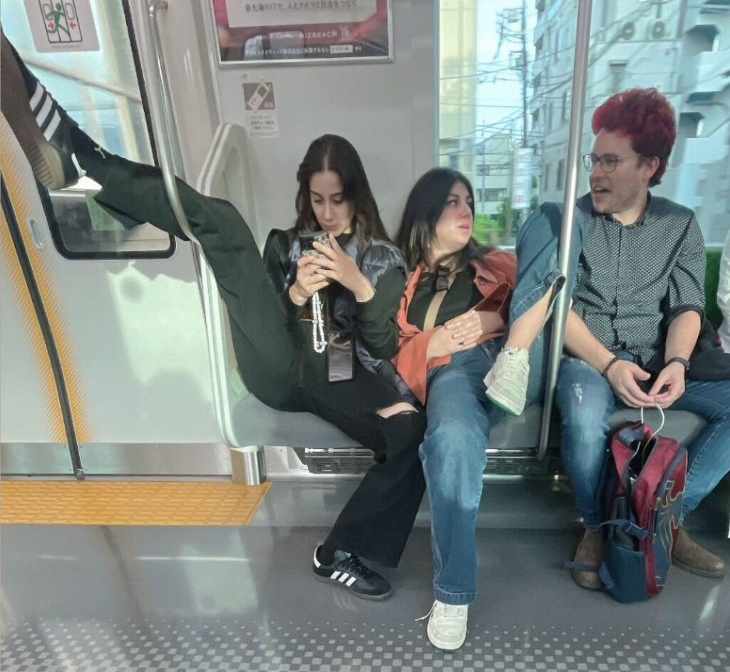 How to Avoid Being Bad Tourists in Japan: Essential Dos and Don’ts ...